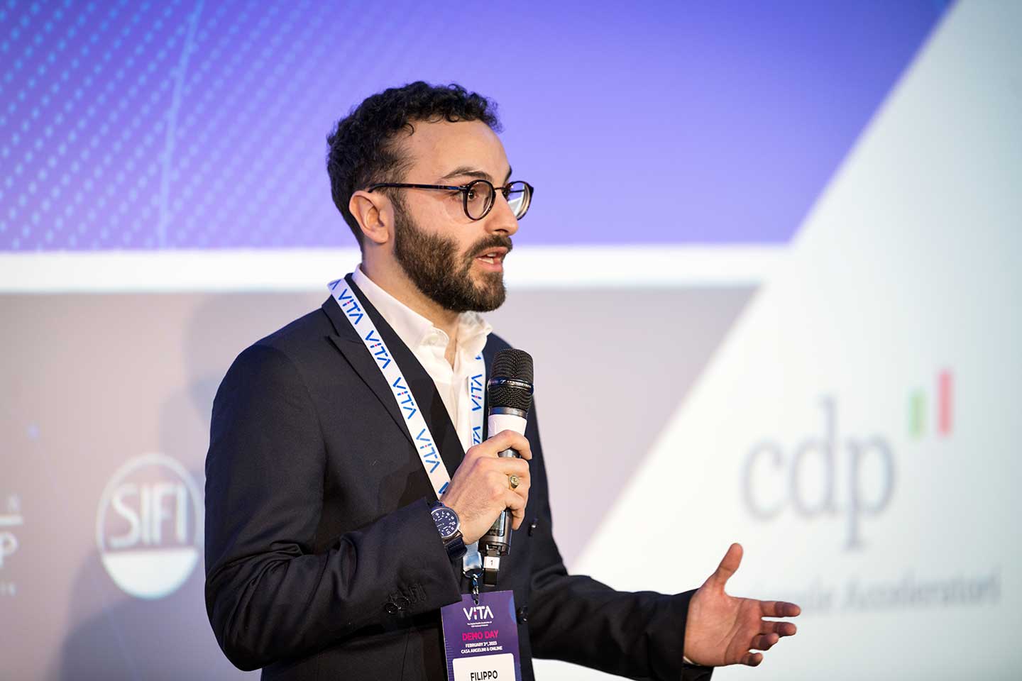 Angelini Ventures partners & invests - Approach